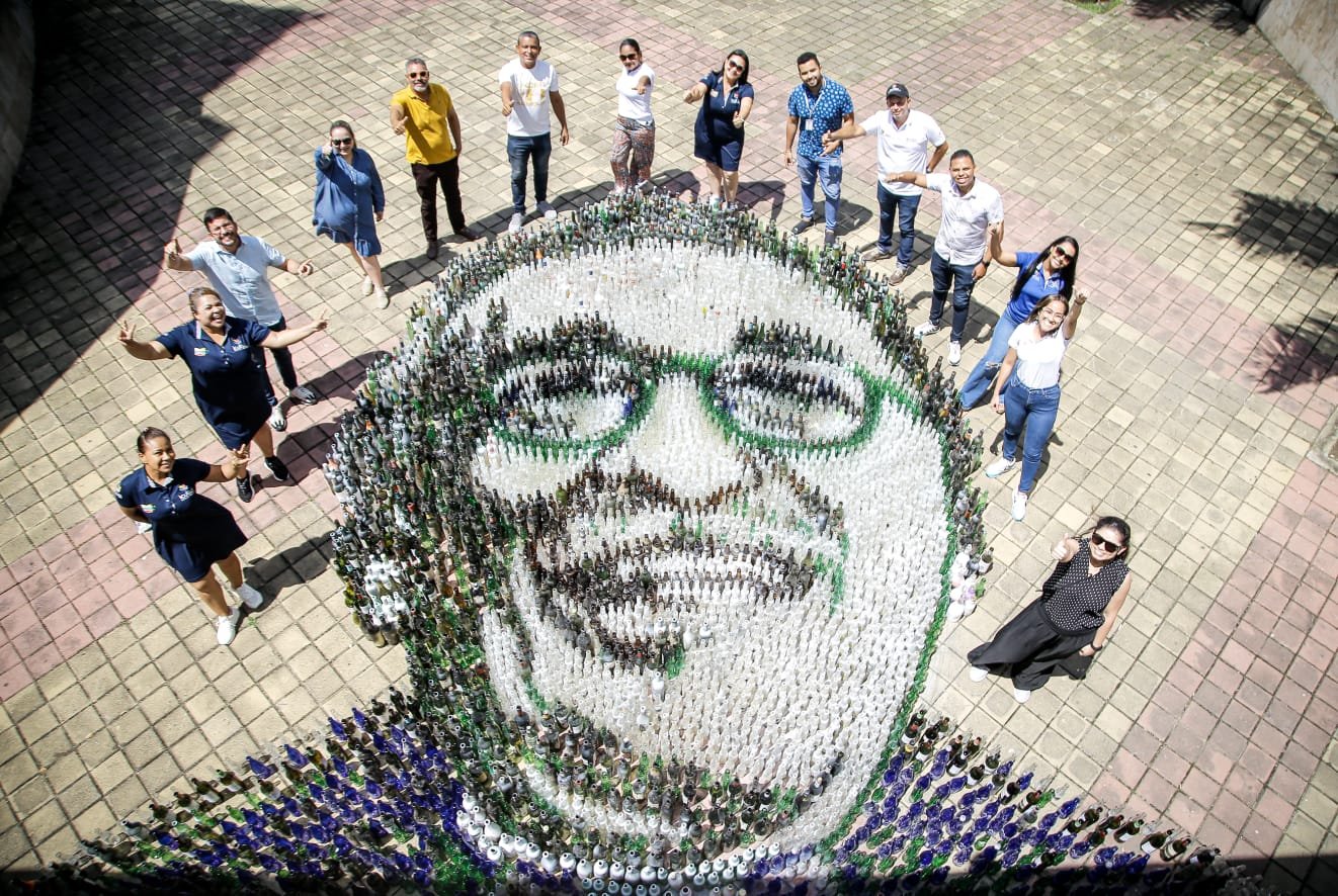 Eduardo Butrón exhibe homenaje a Gabo en la Gobernación de Bolívar ...