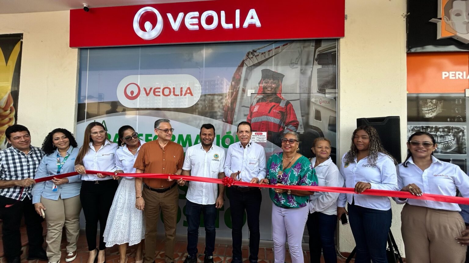 Veolia inaugura nueva oficina de Atención al Usuario en el Multicentro ...